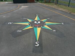 4 Point Compass - Designs & Lines